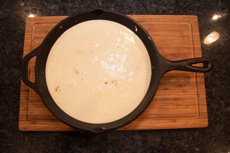 Swedish Oven Pancake with Bacon (Ugnspannkaka) | the joli pantry