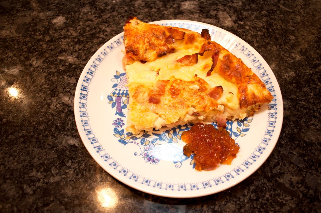 Swedish Oven Pancake with Bacon (Ugnspannkaka) | the joli pantry
